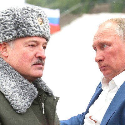 Umilirea lui Putin îl paralizează pe Lukașenko: Dictatorul neagă ...