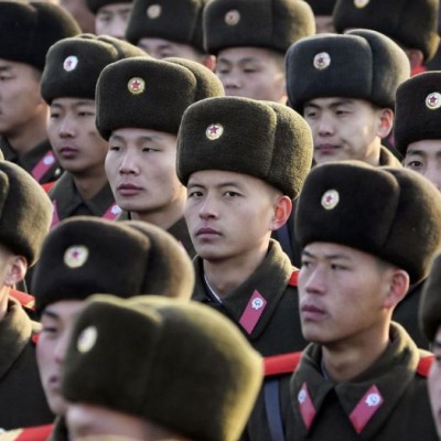 Soldații nord-coreeni care luptă pentru Putin contra Ucrainei au acces ...