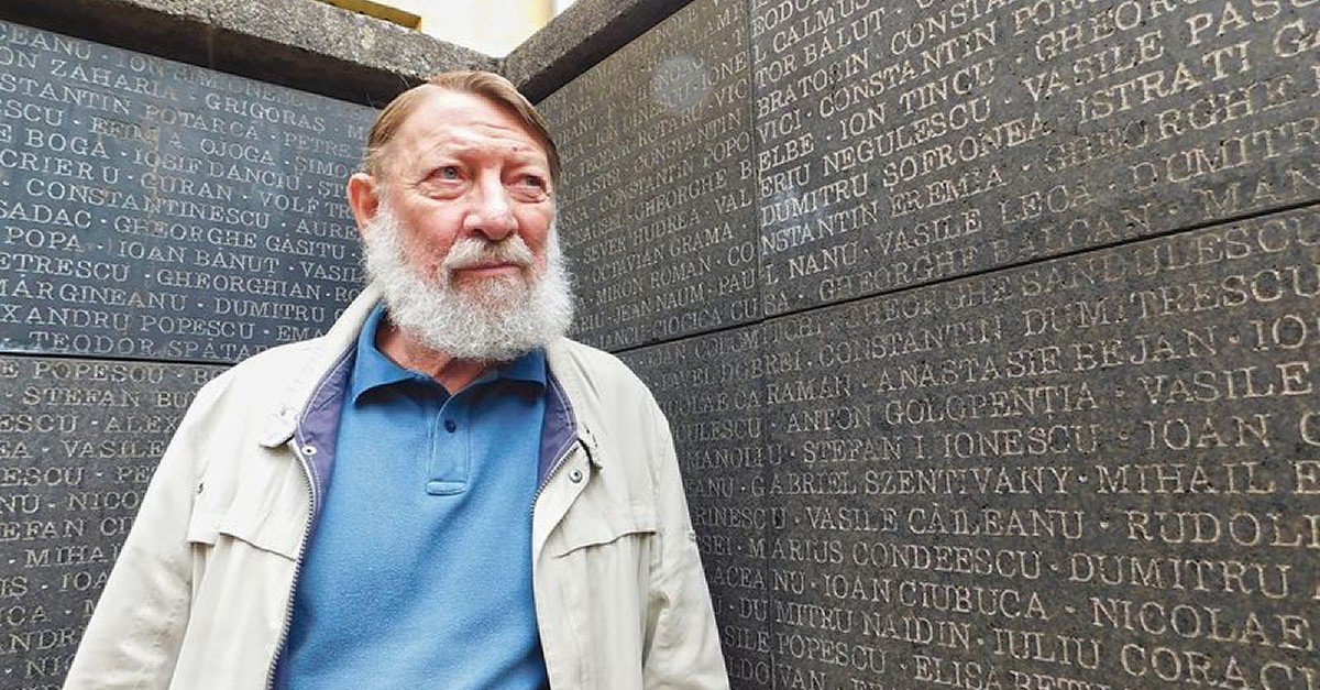 Semnatar al APELULUI inițiat de Bukovski, istoricul Stéphane Courtois ...